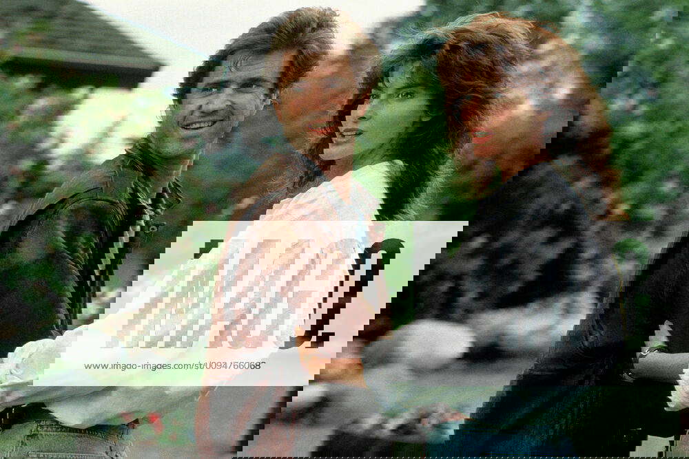 Mel Gibson, Joan Severance Characters: Rick Jarmin, Rachel Varney Film ...