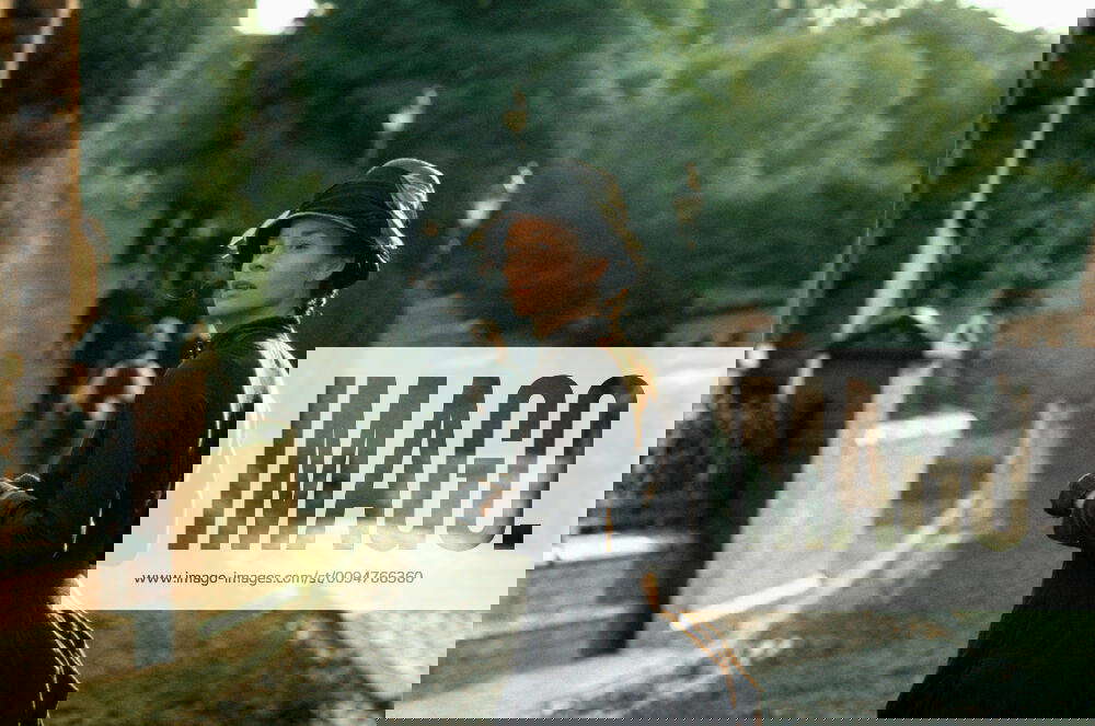 Embeth Davidtz Characters: Bella Ford Film: Feast Of July Director ...