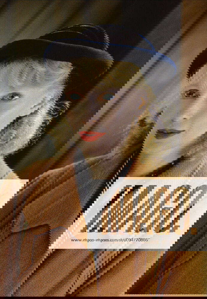 Mia Farrow Characters: Doris Koster Film: Miracle At Midnight (TV-Film ...