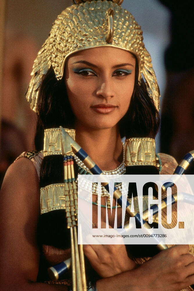 Leonor Varela Cleopatra