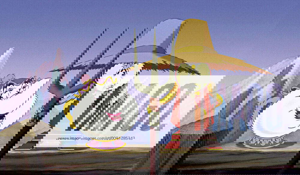 Mrs. Potts & Cogsworth Characters: Mrs. Potts & Cogsworth Film: Beauty ...