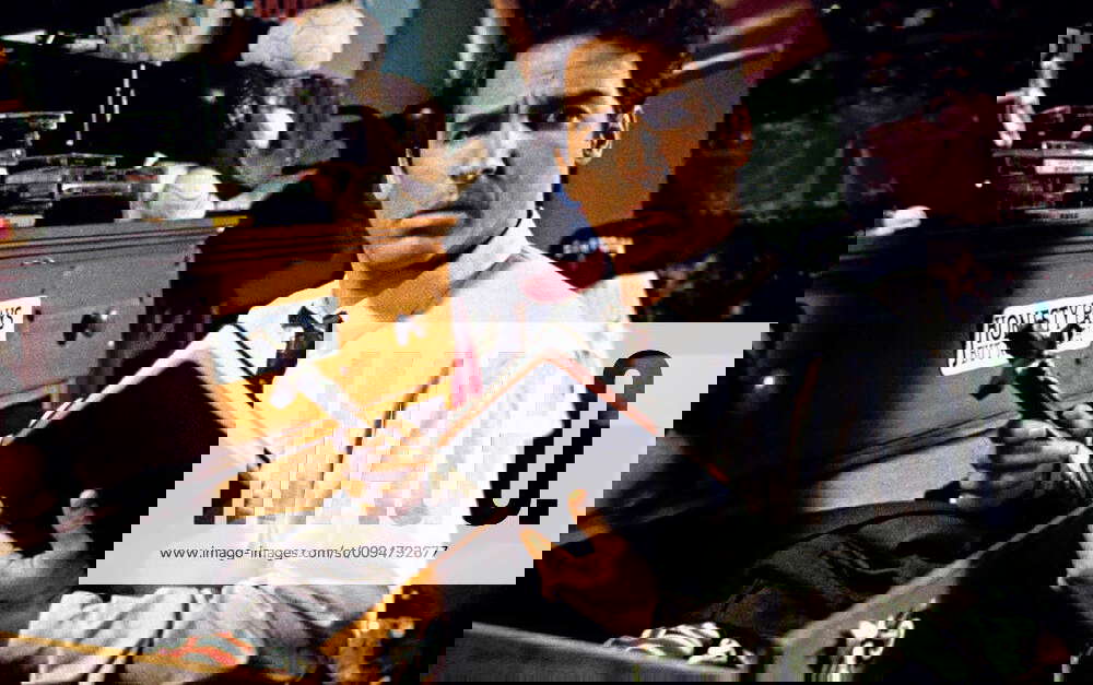 Brian Benben Characters: Martin Tupper Television: Dream On (TV-Serie ...