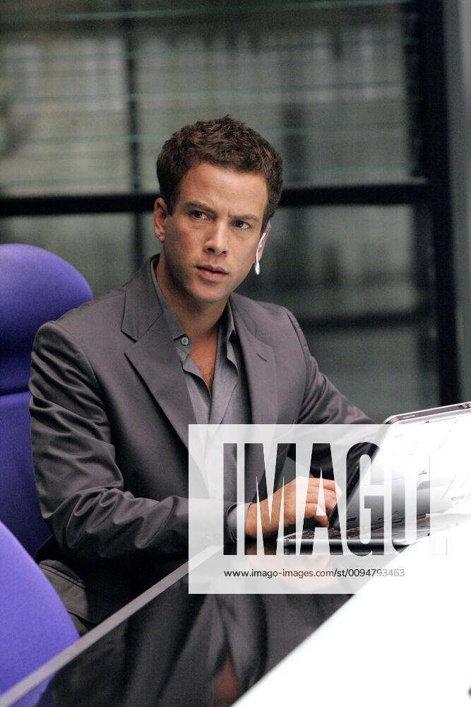 Jonah Lotan Characters: Spenser Wolff Television: 24 : Season 5 Usa ...