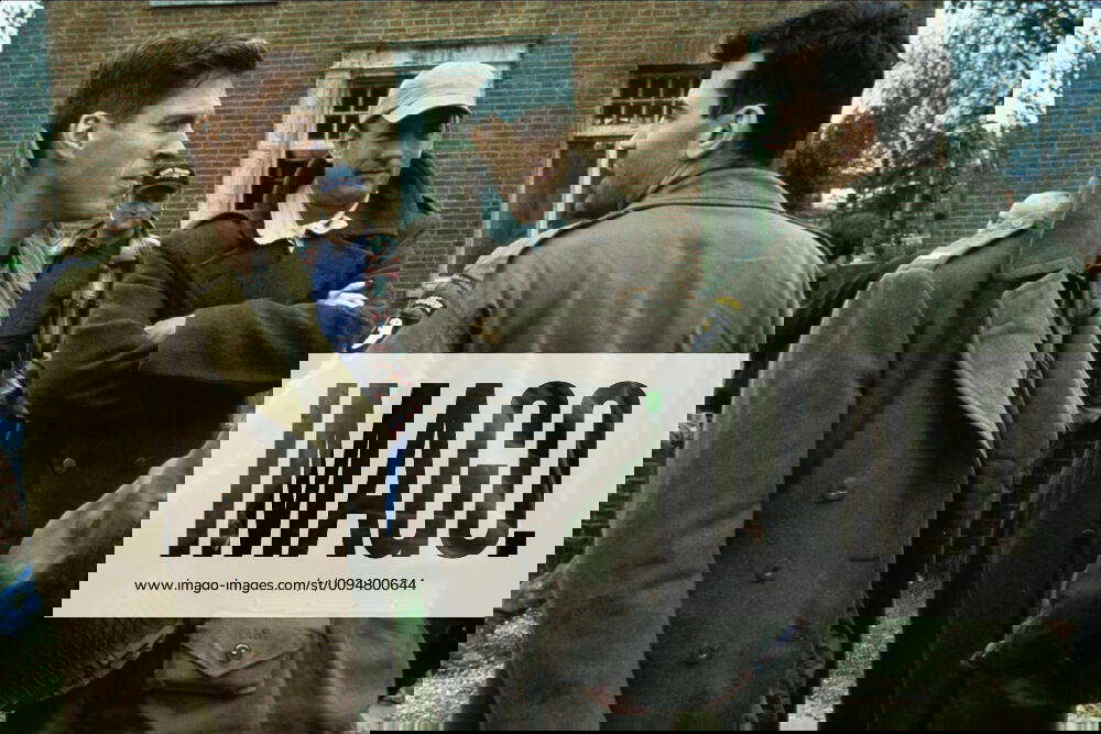 Damian Lewis, Tom Hanks & Ron Livingston Characters: WITH British ...