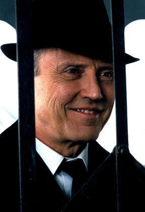 Christopher Walken Characters: Frank Abagnale Film: Catch Me If You Can ...