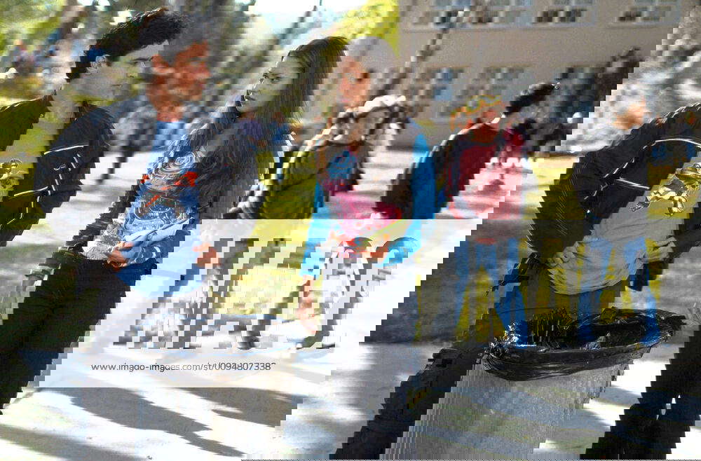 Jesse Bradford & Paula Garces Characters: Zak Gibbs, Francesca Film: Clockstoppers Director