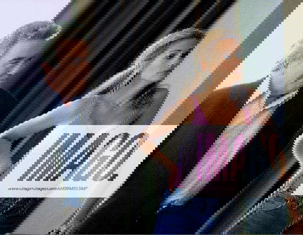 Albert Finney & Julia Roberts Characters: Ed Masry & Erin Brockovich ...