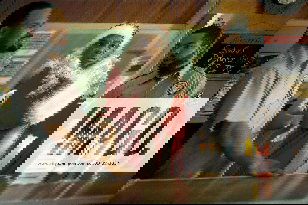 Mike Epps, John Witherspoon & Ice Cube Characters: Day-Day, Mr. Jones ...