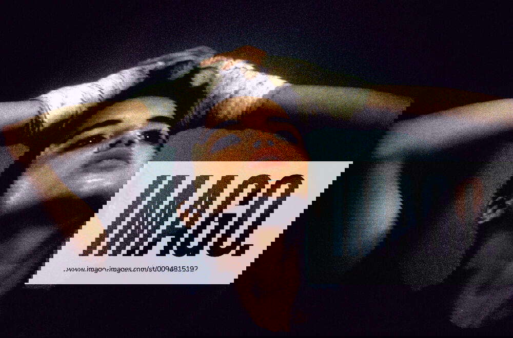 Michelle Rodriguez Characters: Diana Guzman Film: Girlfight (USA 2000 ...