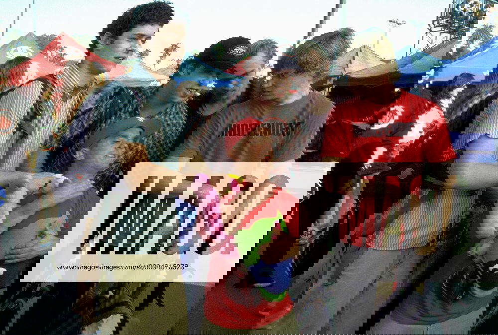 Adam Brody, Jason Acuna, Vince Vieluf, Joey Kern & Mike Vogel ...