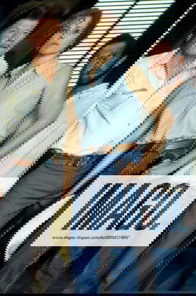 Jon Voight, Sigourney Weaver & Tim Blake Nelson Characters: Marion Mr ...