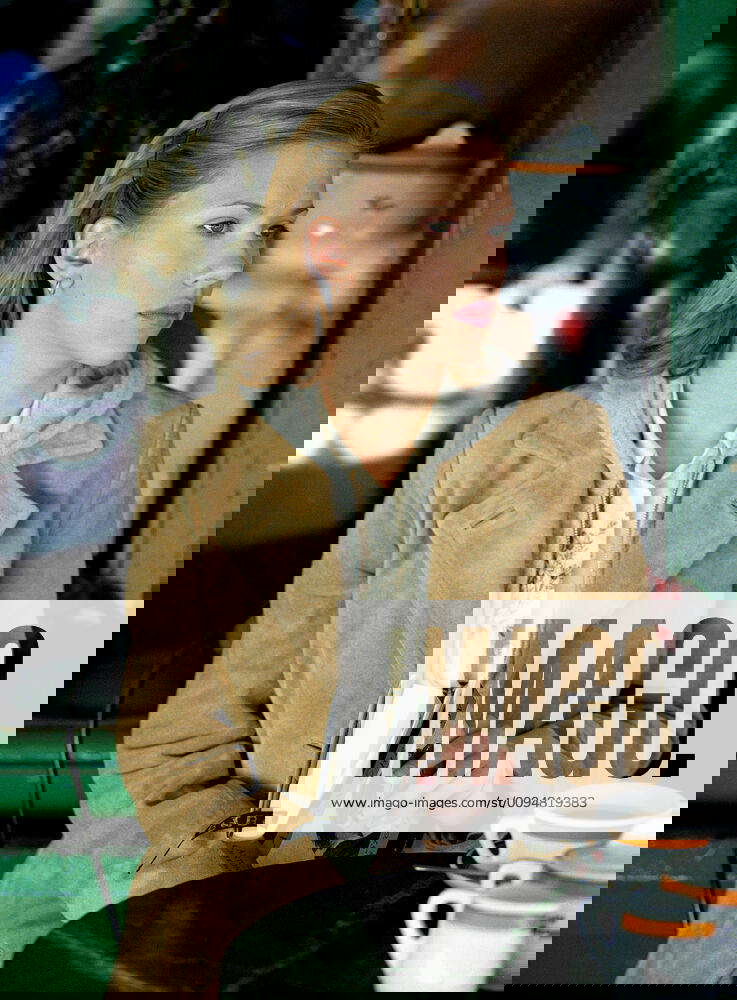 Scarlett Johansson Characters: Alex Foreman Film: In Good Company ...