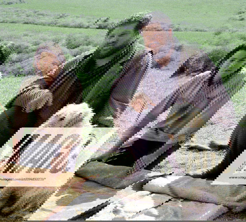 Diego Luna & Abraham Benrubi Characters: Button & Mose Film: Open Range ...