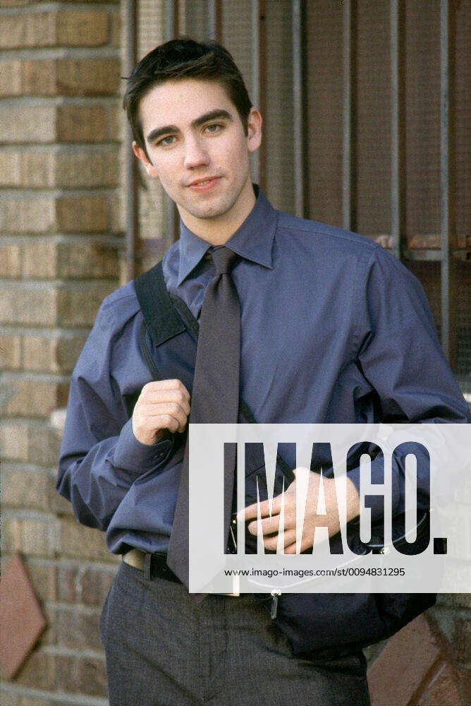 Keith Nobbs Characters: Adam Film: Phone Booth (2002) Director: Joel ...