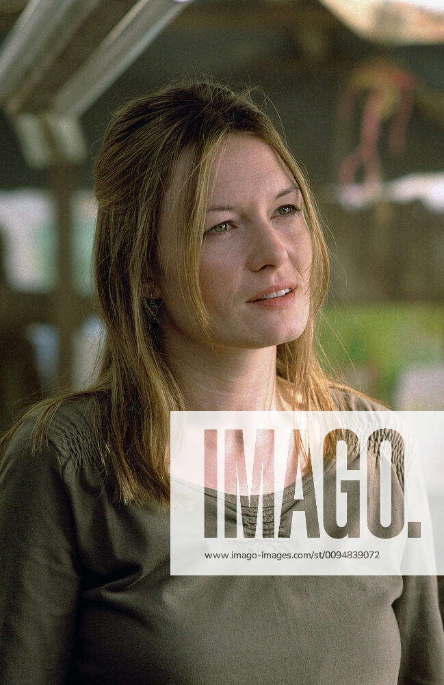 Catherine Mccormack Characters: Elizabeth Hadley Film: Spy Game (USA JP ...