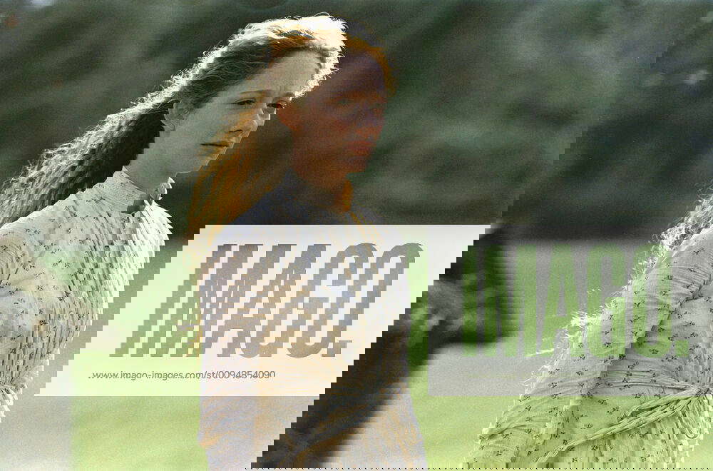 Judy Greer Characters: Kitty Walker Film: The Village Director: M ...