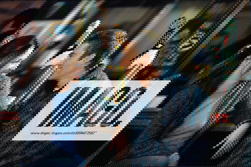 Moon Bloodgood & Paul Walker Characters: Katie & Jerry Shepard Film ...