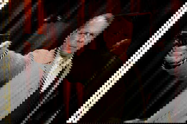 Bruce Willis Characters: Mr. Goodkat Film: Lucky Number Slevin Director ...