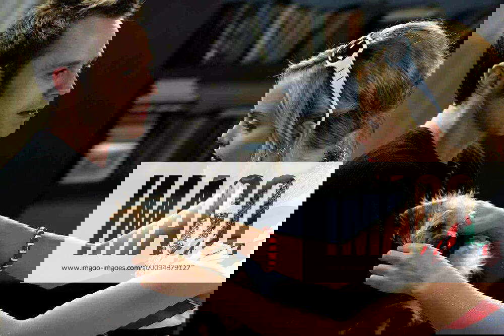 Giovanni Ribisi & Mena Suvari Characters: Solo & Jules Film: The Dog ...