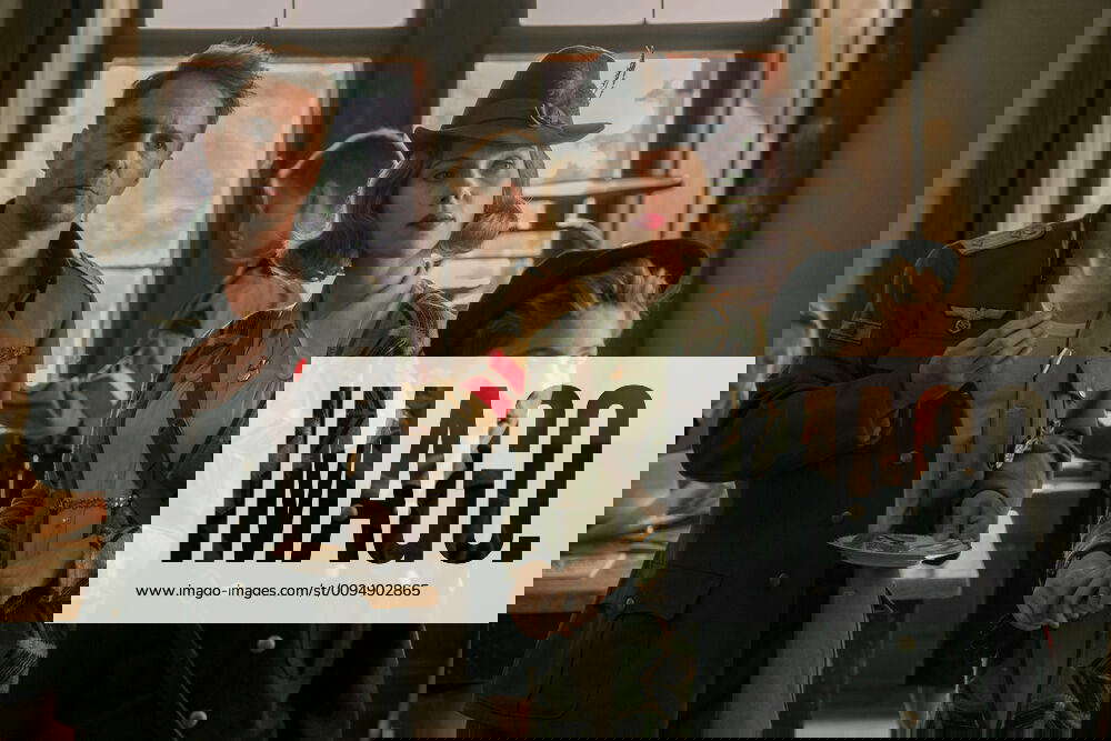 Sam Rockwell, Scarlett Johansson, Roman Griffin Davis, Jojo Rabbit ...