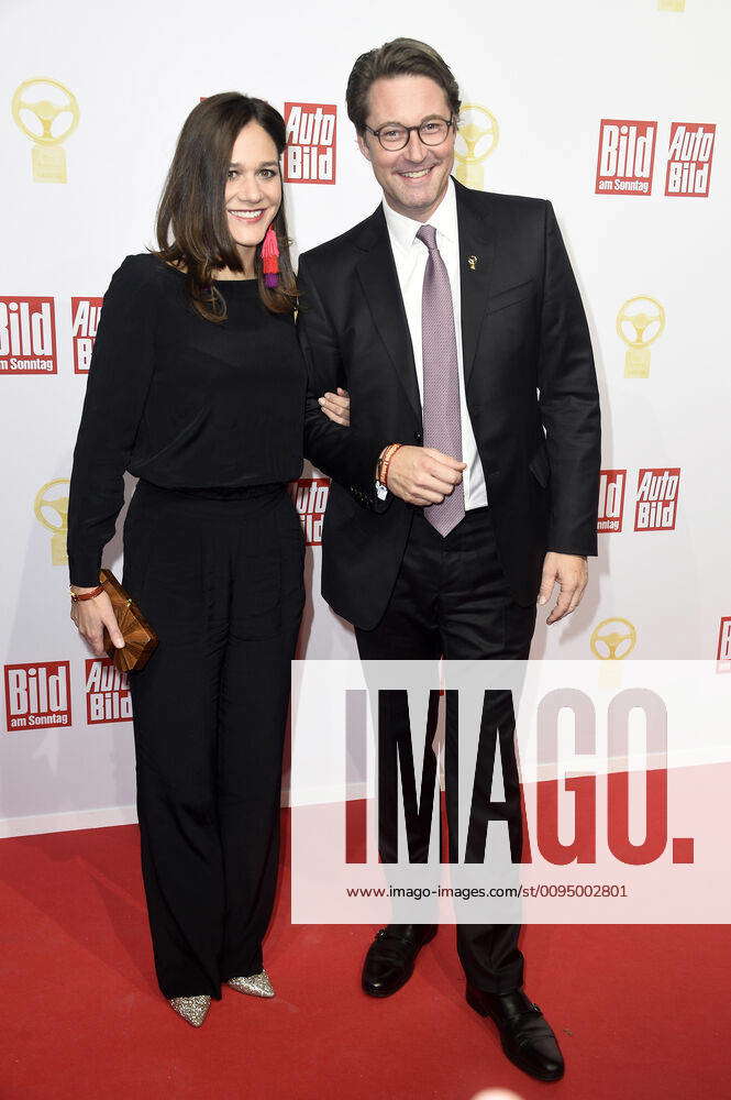 Andreas Scheuer mit seiner Freundin Julia Reuss bei der 43. Verleihung ...