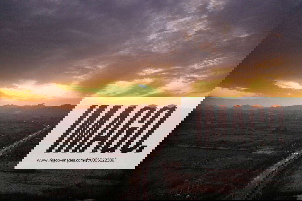 SHIJIAZHUANG, Nov. 21, 2019 -- Aerial photo taken on Nov. 11, 2019 ...