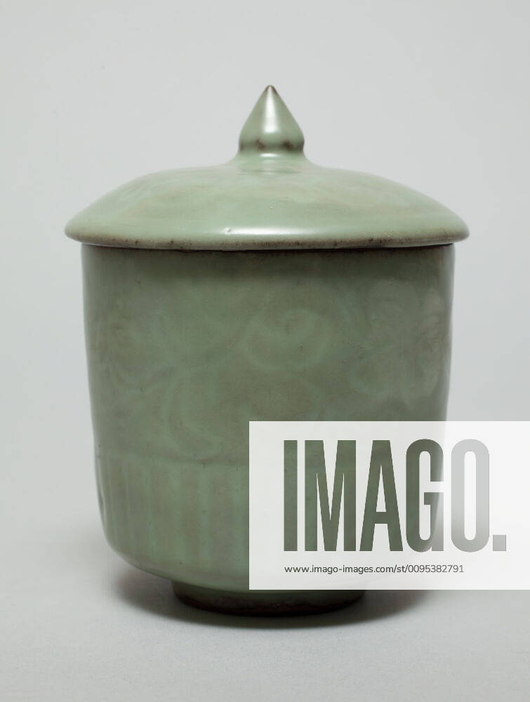 Unknown (Chinese), Cup with cover, 960 1279, cup height: 3 1 4 in ...