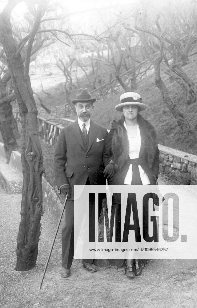 LEVY Robert Robert LEVY and his wife Blanche Anonymous photograph of ...