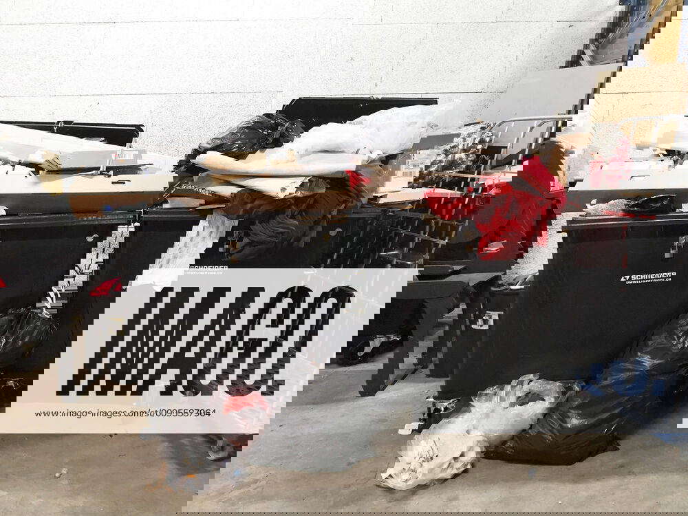 SWITZERLAND, Overfilled plastic container