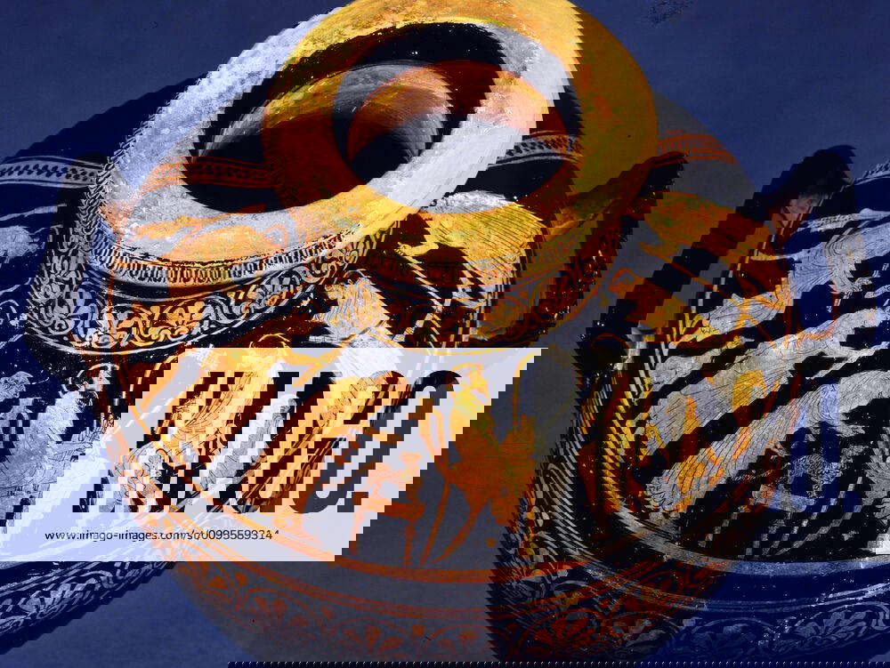 GREEK ANTIQUITY Music lesson student and teacher Greek vase with red ...