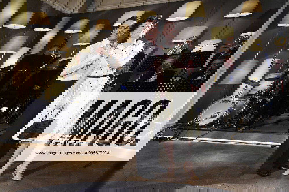 Janko Danailow and Hannah Redlich at the Showcase That s Life Das ...