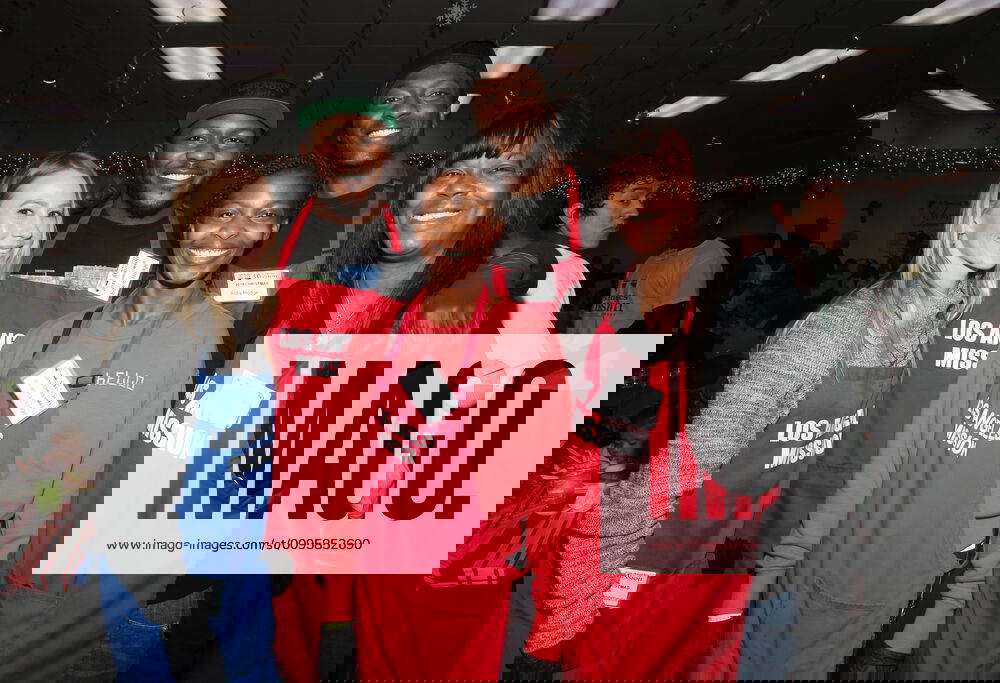 LOS ANGELES, CA - DECEMBER 23: Aldis Hodge, Edwin Hodge?, Yolette ...