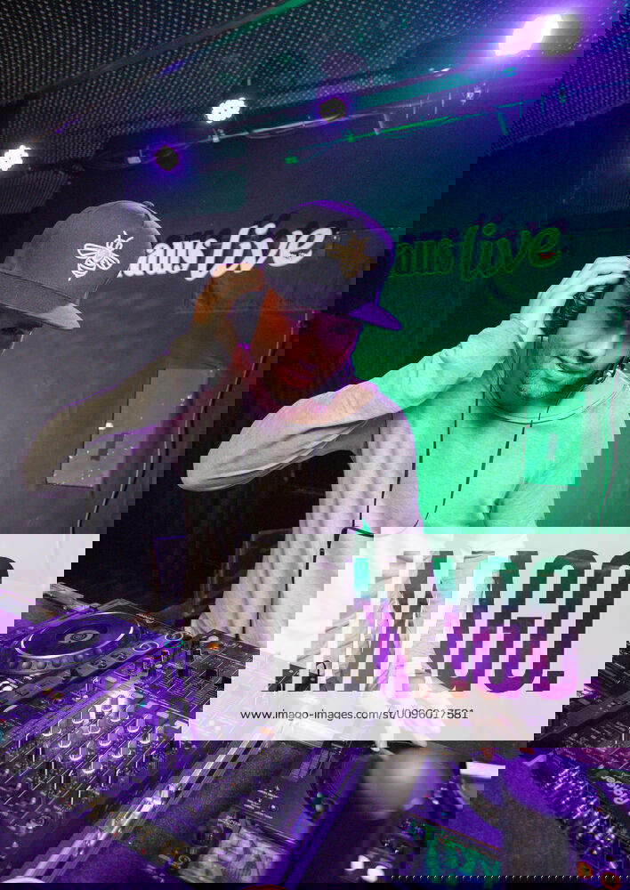 Hanover, 19 07 2017 Here Alexander Keen 34 aka Honey Platten auflegen ...