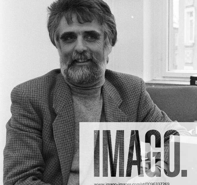 Gerhard Neef 20.12.1990, Chemnitz, Kultur, Sänger und Moderator Gerhard ...