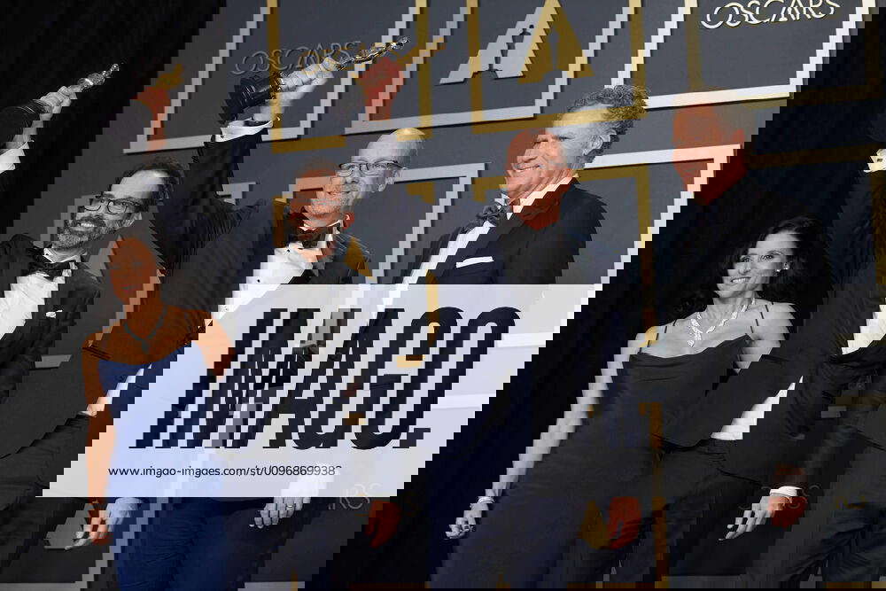 Julia Louis-Dreyfus, Andrew Buckland, Michael McCusker and Will Ferrell ...