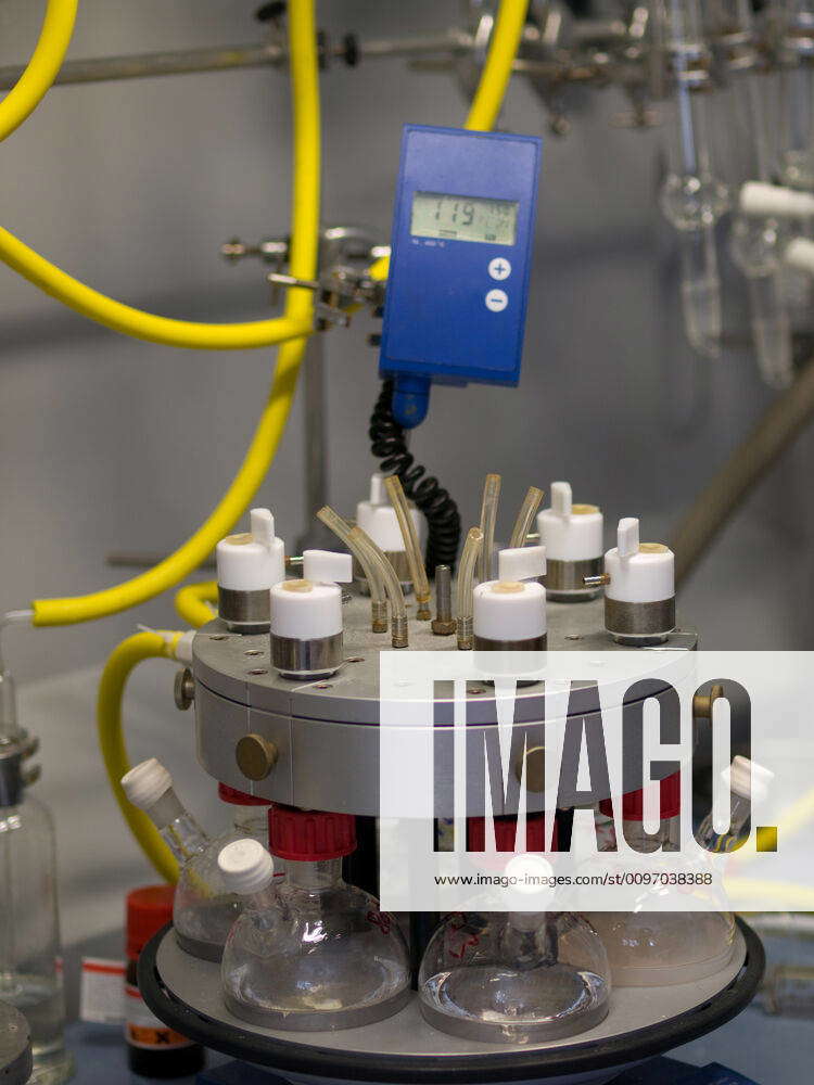 Chemical reaction Chemical reaction setup in a chemistry research lab Y