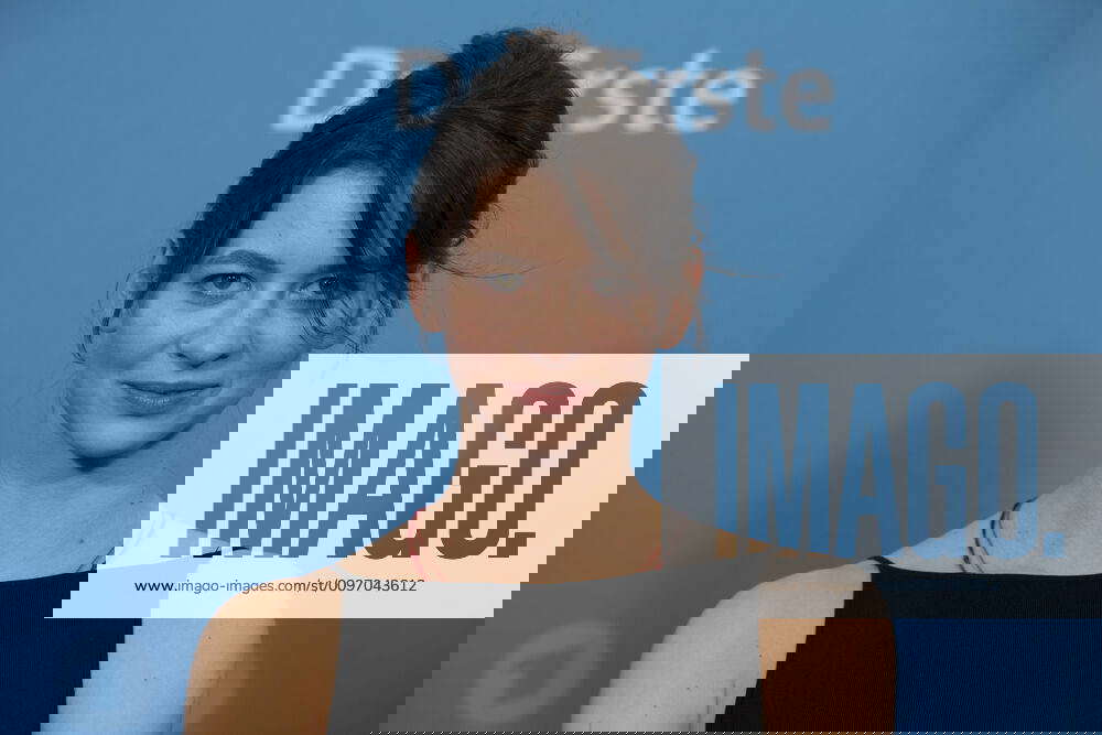 Malgorzata MIKOLAJCZAK, actress, role polish partisan Wanda Portrait ...