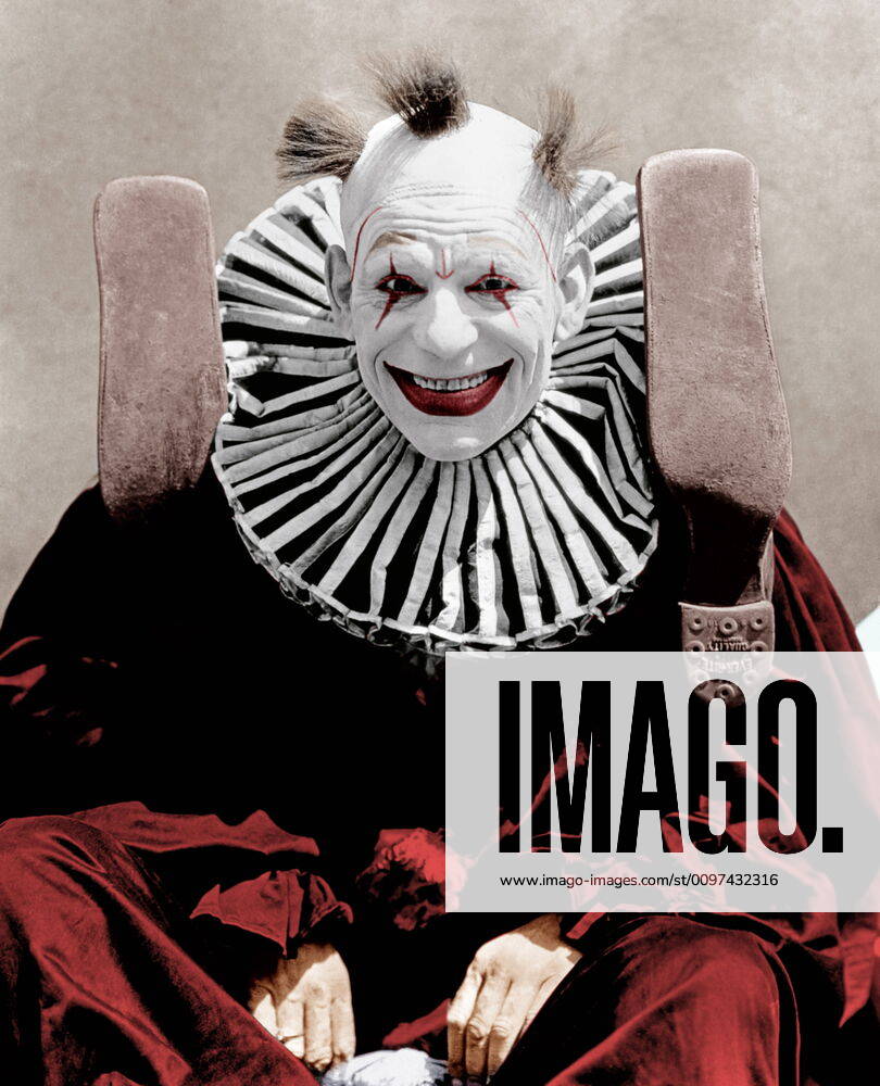 HE WHO GETS SLAPPED, Lon Chaney, 1924 Courtesy Everett Collection