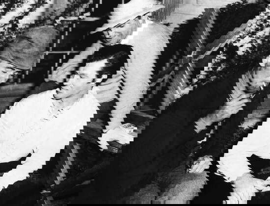 THE DEVIL AND DANIEL WEBSTER, (aka ALL THAT MONEY CAN BUY), Simone Simon, Walter Huston, Anne