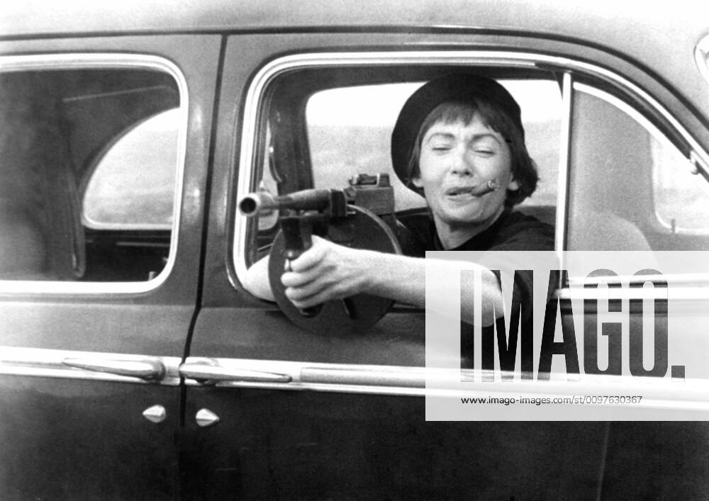 GUNS DON T ARGUE, Tamar Cooper, 1957 Courtesy Everett Collection