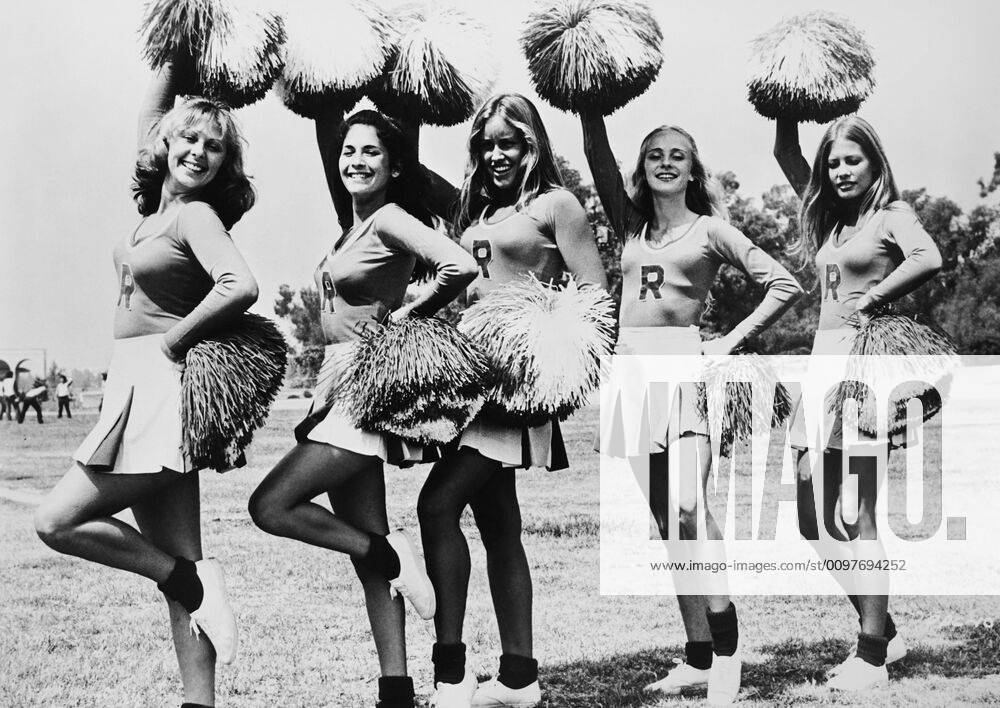 THE POM POM GIRLS, from left: Diane Lee Hart, Jennifer Ashley, Lisa ...