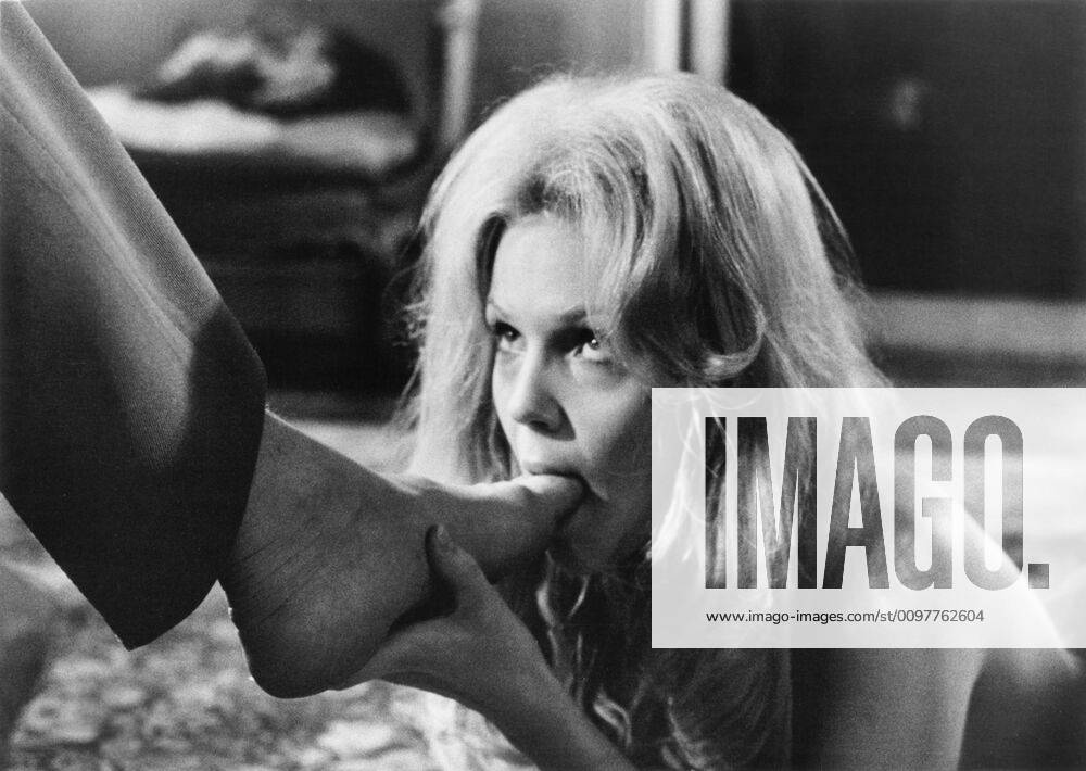 THE IMAGE, Mary Mendum, 1975 Courtesy Everett Collection !ACHTUNG ...