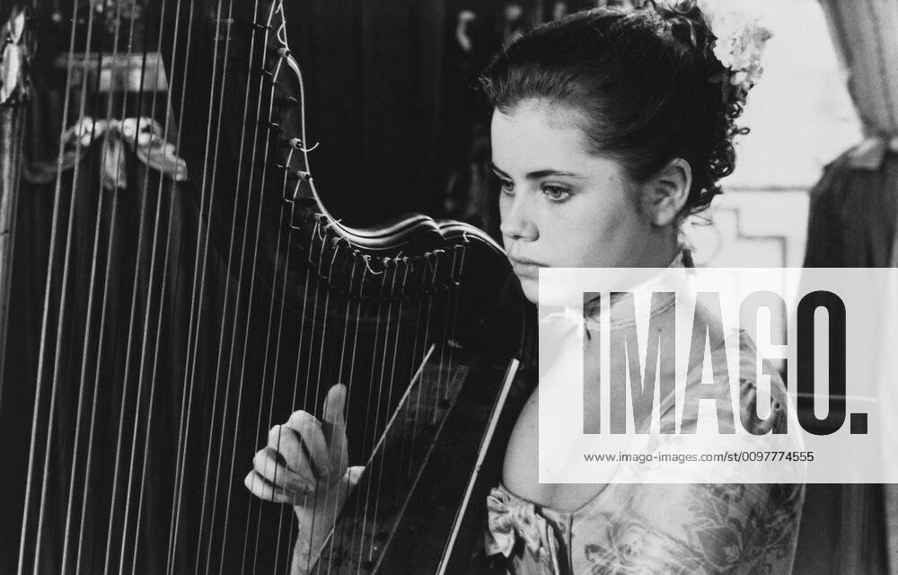 VALMONT, Fairuza Balk, 1989, (c) Orion courtesy Everett Collection ...