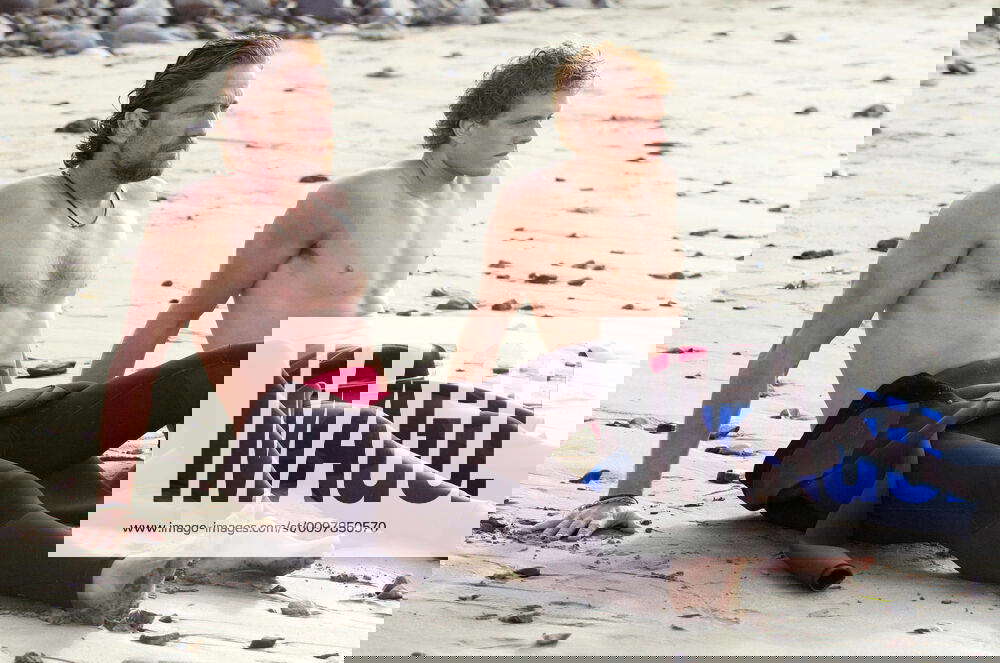 CHASING MAVERICKS, from left: Gerard Butler, Jonny Weston, 2012. ph: John P. Johnson TM and