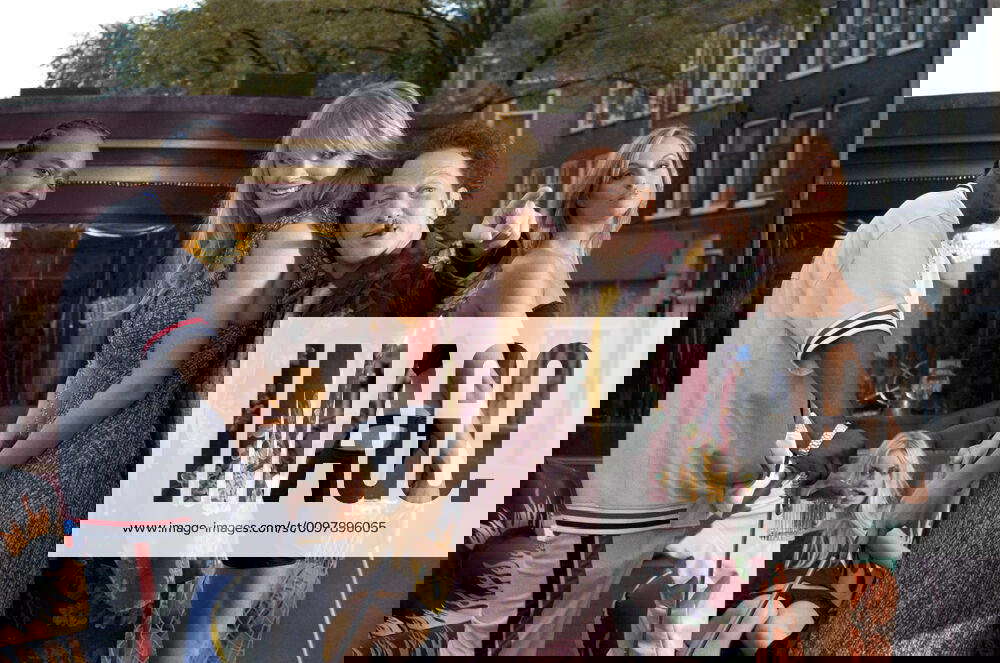 DEUCE BIGALOW: EUROPEAN GIGOLO, Eddie Griffin, Michelle Marsh, Hanna ...