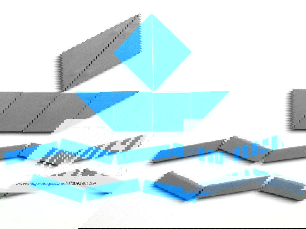 Tangram Tangram game toy with ship at sea Y