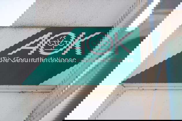 Bünde, Germany 17 03 2020 Symbolic images of city life AOK health ...