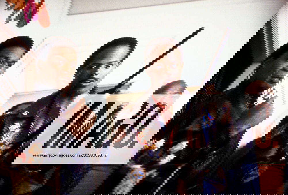 I M GONNA GIT YOU SUCKA, Bernie Casey, Keenen Ivory Wayans, Isaac Hayes, 1988, (c) United Artists