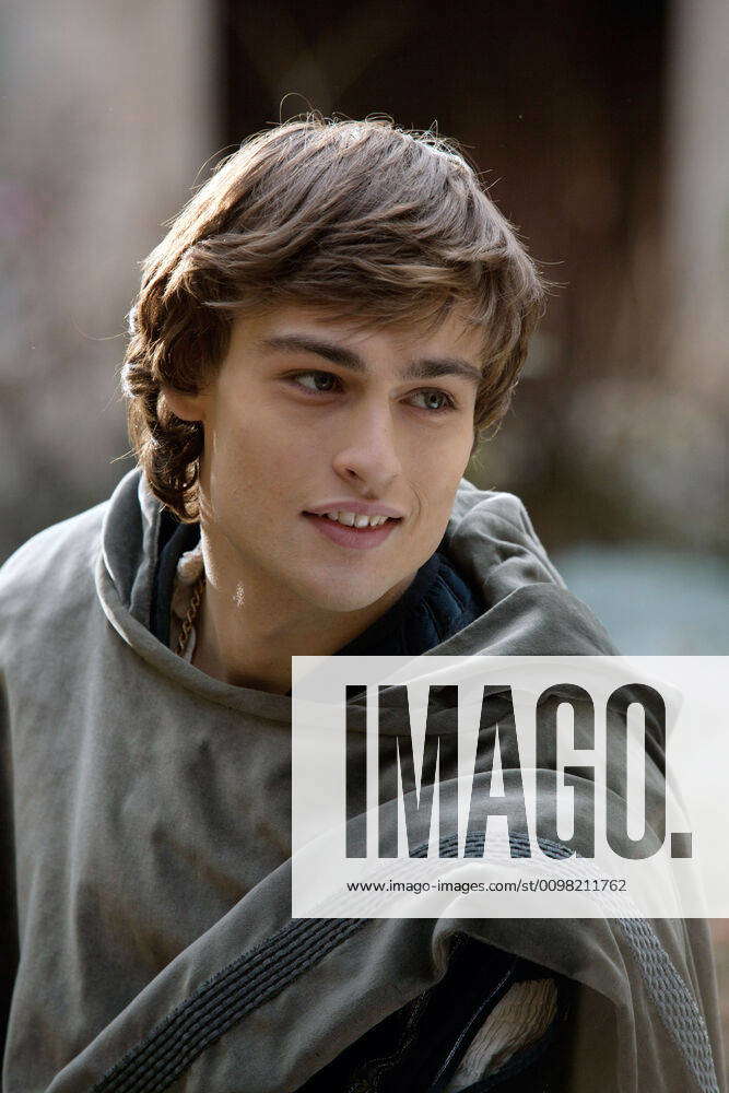 Douglas Booth Romeo And Juliet Romeo And Juliet: That Familiar Tale Of