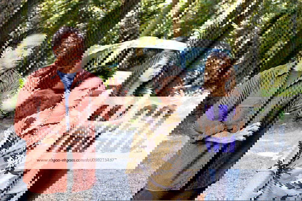 R.V., Robin Williams, Josh Hutcherson, Joanna Jojo Levesque, 2006 ...